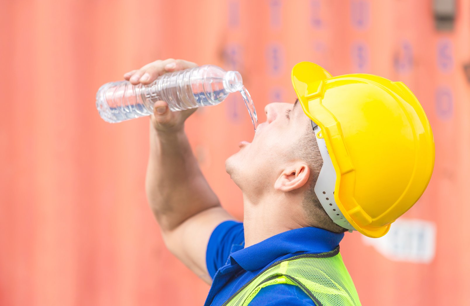 For outdoor workers, extreme heat poses extreme danger - Medical Update ...