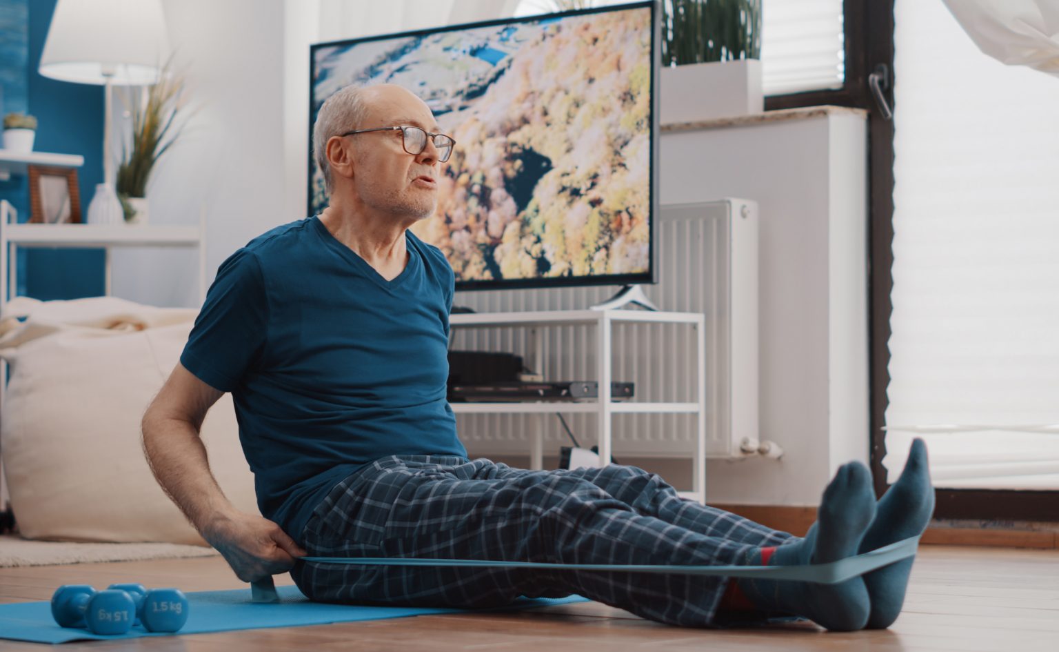 Does a home-based exercise program benefit patients after hip fracture ...