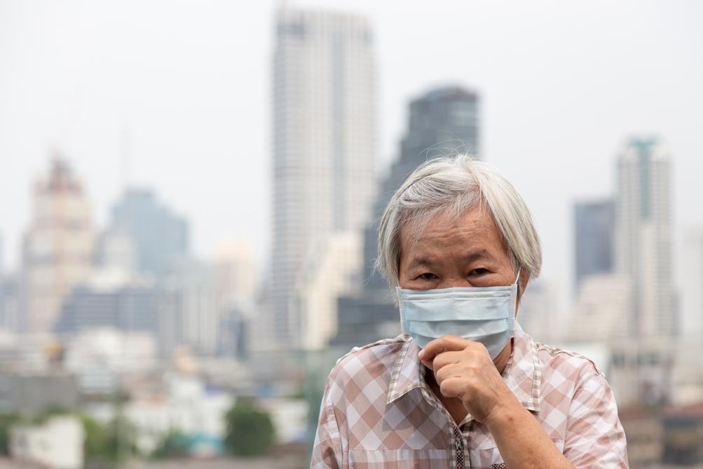 Exposure to air pollution may harm brain health of older adults ...