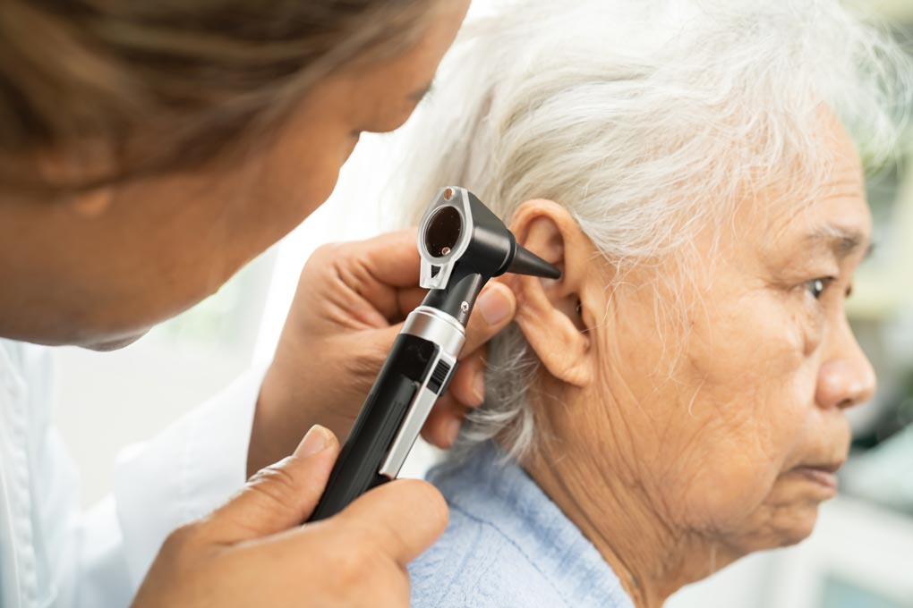 Significant gaps in NHS care for patients who are deaf or have hearing ...