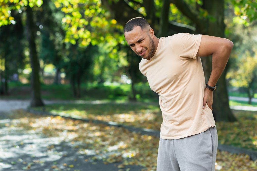 Regular walking prevents chronic back pain - Medical Update Online