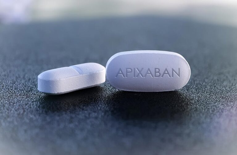 Apixaban shows less bleeding risk than rivaroxaban in venous thrombosis ...